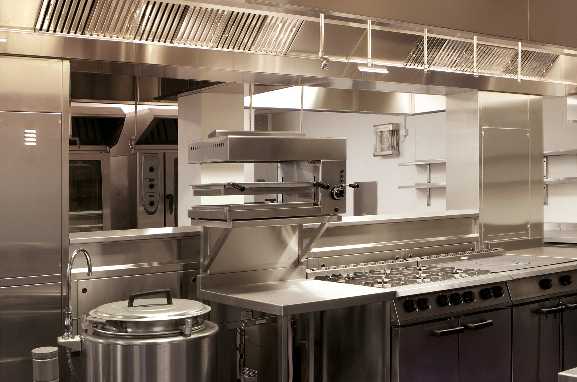 INOX | DeBeauvilliers Grandes Cuisines | Conception et installation